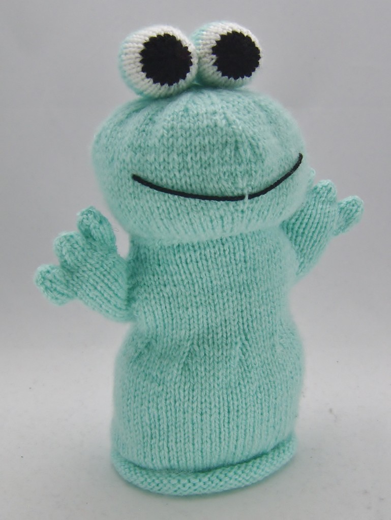 Frog Hand Puppet Knitting Pattern (UK & US Terms) – Knitting by Post
