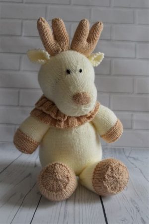 Reindeer Softie Knitting Pattern – Knitting by Post