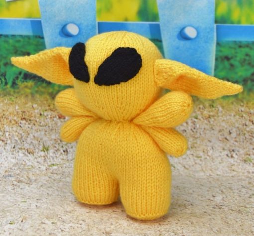 Cosmos the Alien Knitting Pattern – Knitting by Post