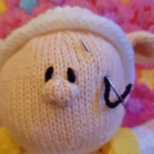 How to Sew Eyes to a Knitted Toy – Knitting by Post