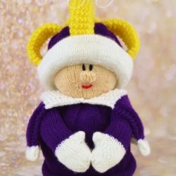 Four for £10 – King, Bed Time King, Beefeater and King’s Guard Toy ...